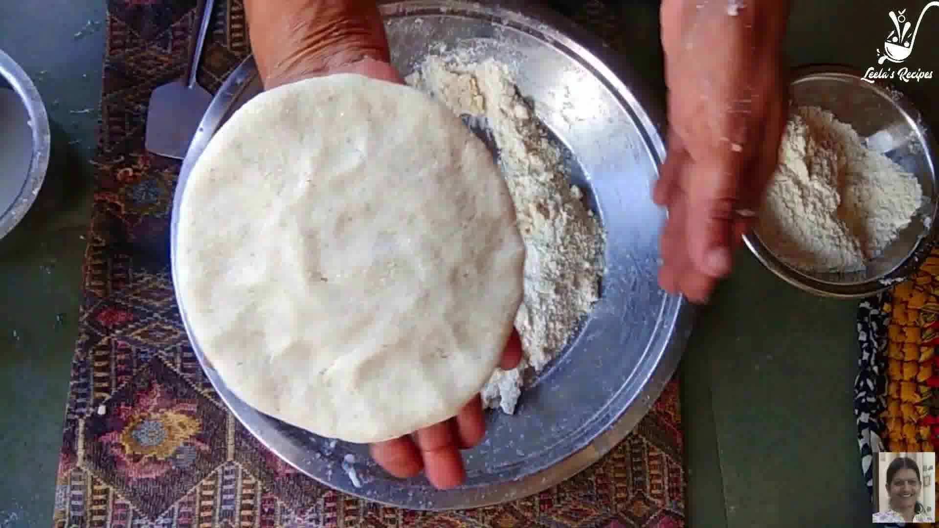Makki Ki Roti | Leela's Recipes
